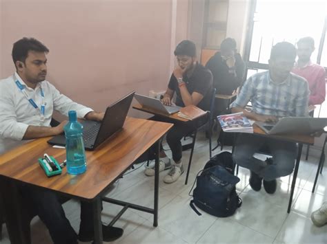 Codenera On Linkedin Helpinghands Punejobs Pythondeveloper Pythonfullstack Pythonjobs