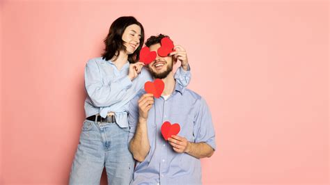 Учени откриха какво кара жените да си падат по определен тип мъже Nova