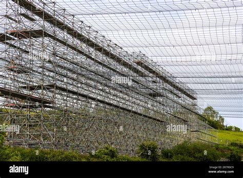 Ta Scaffold Structure With A Safety Net To Protect Road Traffic To Pull