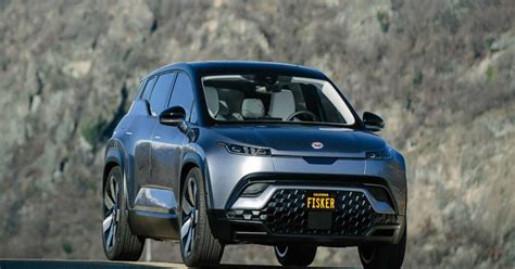 Photos पावर और परफॉर्मेंस की कॉम्बो है ये Suv एक बार फुल चार्ज कर