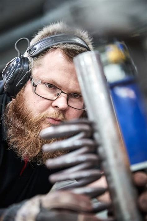 Join Lesjöfors, become part of a large family of spring manufacturers