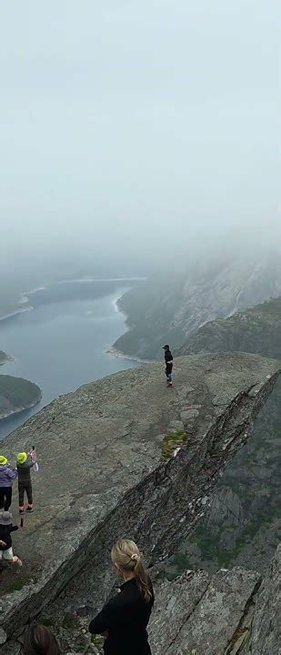 노루웨이 트롤퉁가 여행그리기 포토존 Travel 풍경그림 트레킹 해외여행 뷰맛집 산행 걷기좋은날 좋은사람