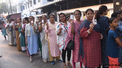 West Bengal Lok Sabha Elections Tmc Alleges Evm Malfunction Targets
