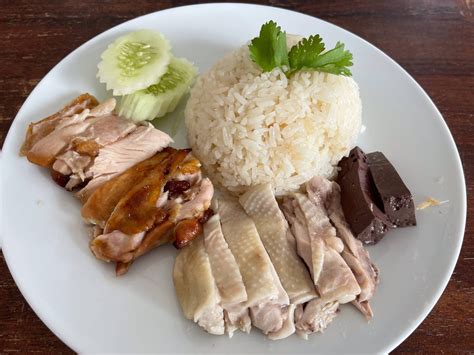 รูป โกก้องข้าวมันไก่ไหหลำ อ่างศิลา