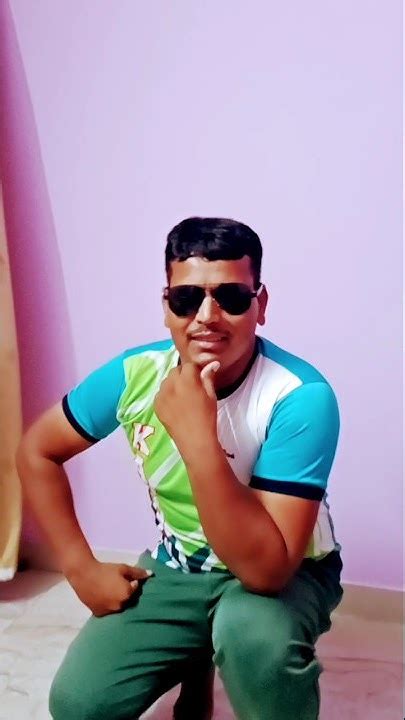 ना वो इंकार करती है ना इकरार करती हूंshortsvideo Youtubeshorts