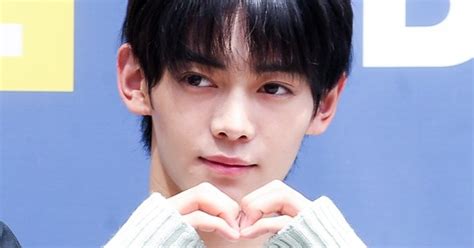 Et포토 투어스 한진 핑크 빛 하트