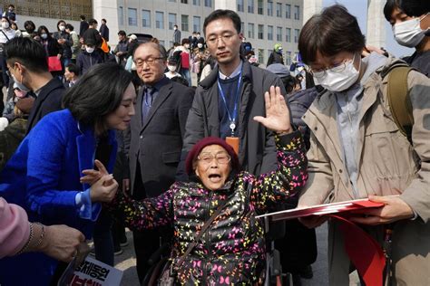 南韓企業代日本企業賠償 95歲強徵勞工受害者親上前線抗議：太冤枉而不能死 Taiwan News Mar 8 2023 1845