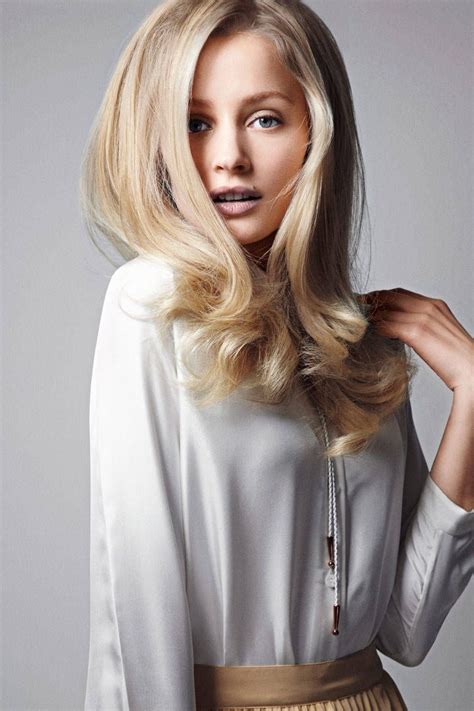 How To Get The Perfect Dry Hair Blow Out In 4 Easy Steps Blowout Hair