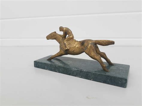 Антикварна бронзова статуетка на Жокей с мраморен постамент Франция с Горни Богров • Olx Bg