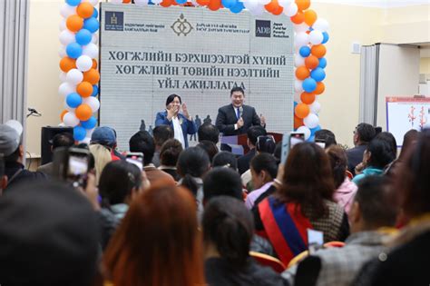 Хөгжлийн бэрхшээлтэй иргэдэд барилга барьж өгөхийгөө л дэмжлэг гэж болохгүй