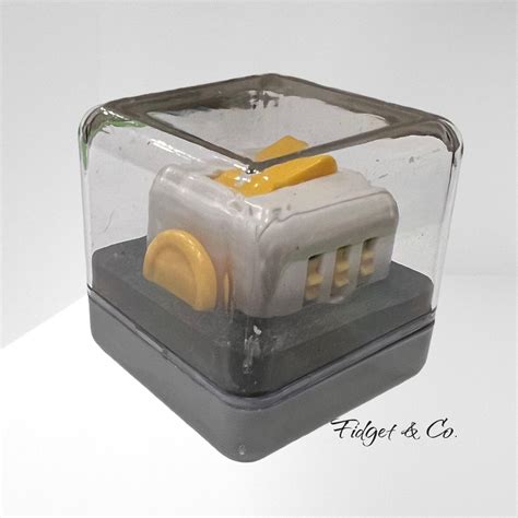 6 Sided Fidget Cube With Protective Display Case Fidget And Co