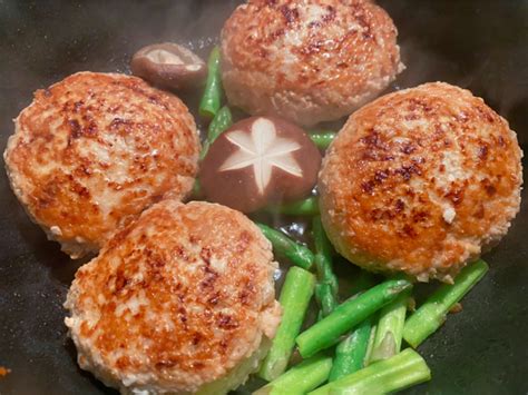胸肉と豆腐の大きなつくね ／ お豆腐料理グランプリ2022【ヤマサ醤油株式会社】