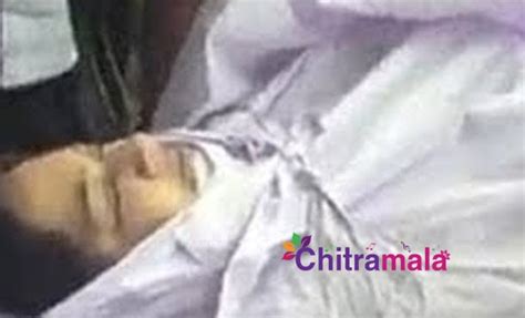Sridevis Final Journey Many Celebs Attend For Final Rituals