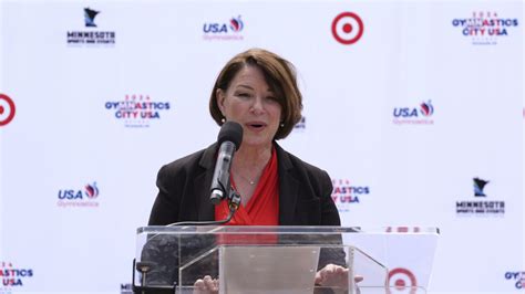 Sen Amy Klobuchar Says Shes Cancer Free Again After Procedure