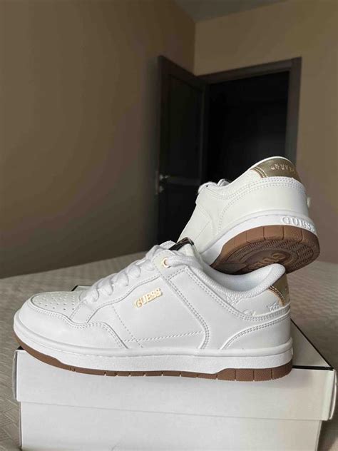 Кеди Guess — ціна 3200 грн у каталозі Кеди Купити жіночі речі за доступною ціною на Шафі