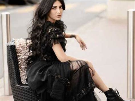 “i Felt Uncomfortable” Shruti Haasan Opens On Airport Incident