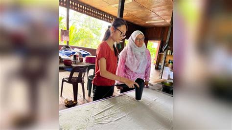 Batik Linut Dihasilkan Gadis Mukah Terbang Ke Singapura Tvs