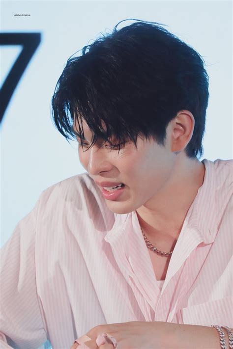 หมีnoi🐻 🌻ของเจ้านู๋ต้นศรัณญ์🌱 On Twitter Rt Allaboutmelove อยาก