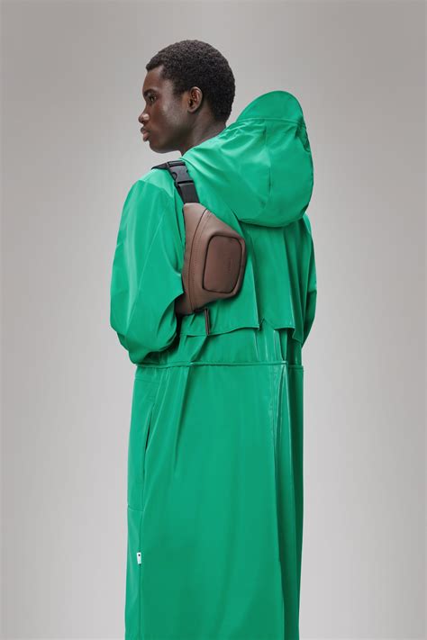 Rains® Green Trail Sling Bag Voor €95 Gratis Verzending