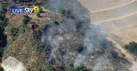 Duarte Homes Threatened By 2 Alarm Brush Fire Cbs Los Angeles
