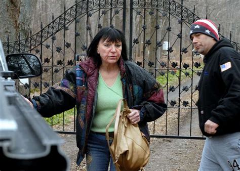 Can She Sue Connecticut Hearing Held On 150 Million Sought By Victim