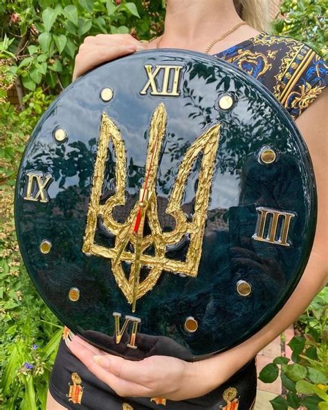 Часы українські вироби годинник українська тематика — цена 3000 грн в каталоге Часы Купить