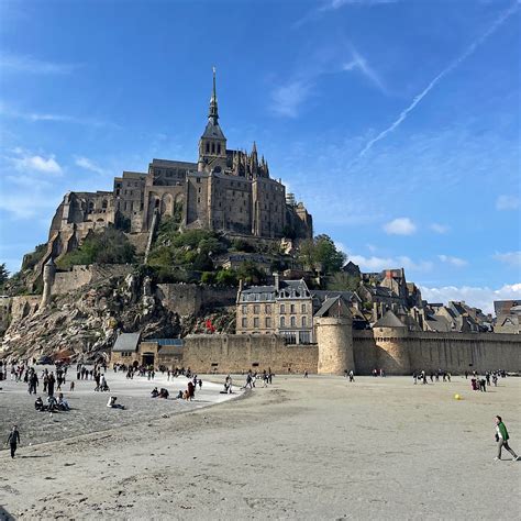Gw中のモンサンミシェル 世界遺産モンサンミッシェルの結婚式