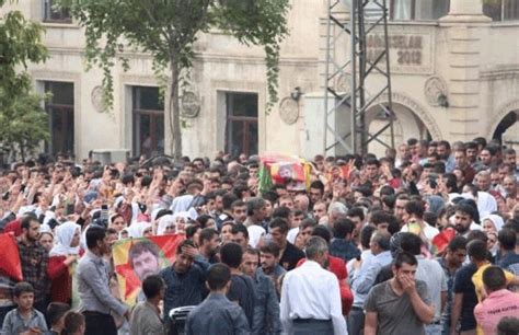 O Fotoğrafa İnsanlık Sürükleniyor Tepkisi