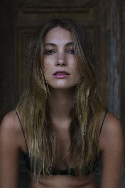 Joanie Del Santo 조아니 델 산토 Model