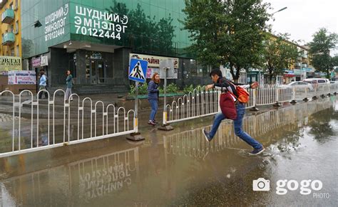 Үргэлжилсэн бороо орох тул үер усны аюулаас сэрэмжлүүлж байна