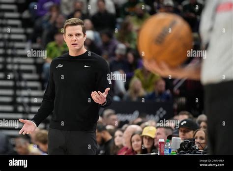 Utah Jazz Head Coach Will Hardy Left Questions An Official During The