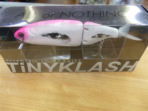 【未使用】希少品★未使用★drt タイニークラッシュ Low レベルアイ ルアー ビックベイトtiny Klashrebel Eyeの