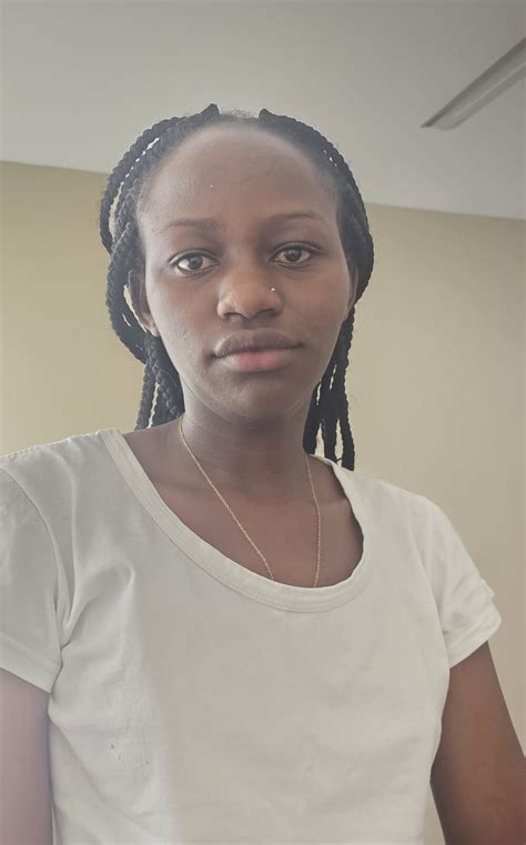 Sonie Beib主播：免费直播性爱表演和聊天 Stripchat