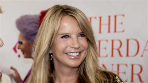 Linda De Mol Nackt Auf Dem Cover Ihres Magazins