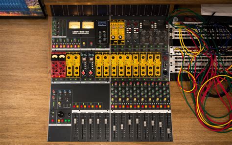 Looptrotter Lance Sa Console De Mixage Modulaire Pour Processeurs Au