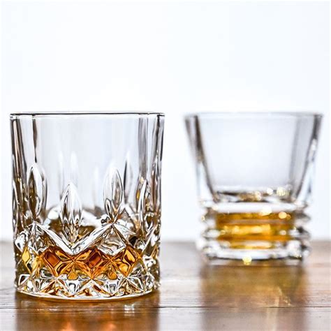 China Customized Crystal Cut Whisky Glass Manufacturers Suppliers