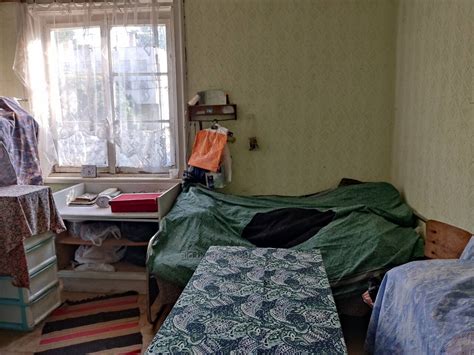 Къща с Багренци Едноетажна къща 91 кв м РЗП 700 кв м двор Къщи Вили Багренци Продава