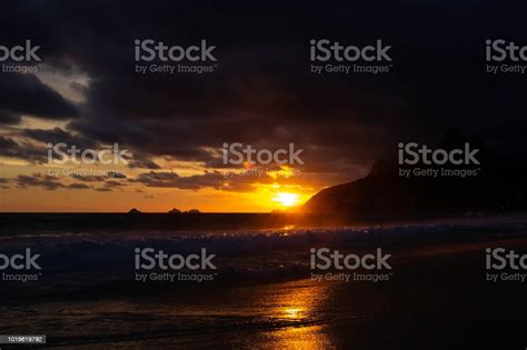 리오 데 자네이 브라질에서 Ipanema 해변에 놀라운 일몰 0명에 대한 스톡 사진 및 기타 이미지 0명 경관 경외감