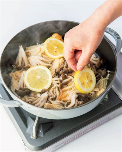 鶏胸肉がしっとり豪華な1品に！家政婦・志麻さんの時短レシピ Esseonline（エッセ オンライン） 料理 レシピ レシピ