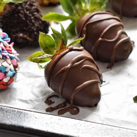 Easy Chocolate Covered Strawberries Stress Baking