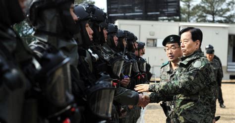 한민구 국방부장관 대테러부대 대비태세 점검