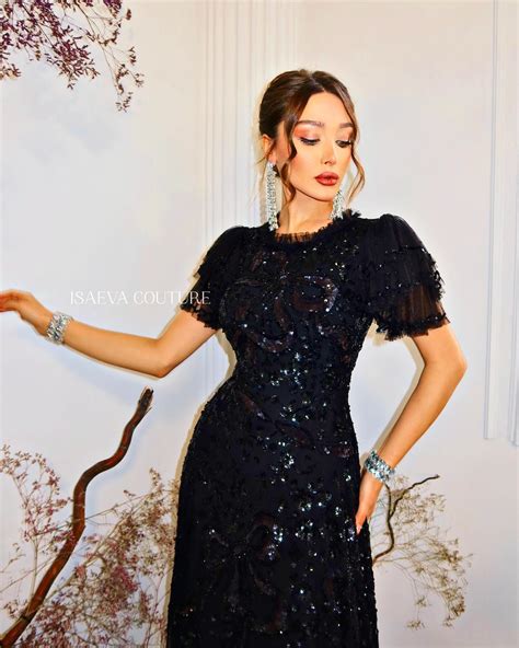 ВЕЧЕРНИЕ ПЛАТЬЯ • ЧЕЧНЯ Грозный •прокат продажа Тут тоже нужны ваши сердечки🥺 ️ АМАНАТ все