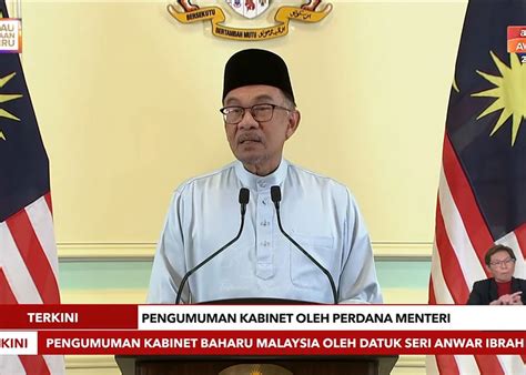 Anwar Ibrahim Kecilkan Kabinet Ada 28 Menteri Dan 2 Timbalan PM Dalam
