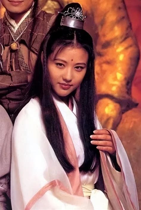 Chu Chỉ Nhược Châu Hải My Không Muốn Lấy Chồng Chỉ Thích Bầu Bạn Với Thú Cưng Phụ Nữ And Gia Đình