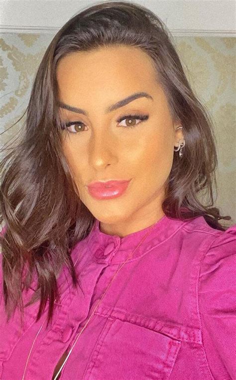 Influencer Júlia Hennessy Cayuela Dead At 22 After Tragic Motorcycle