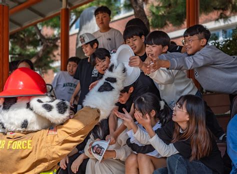 Dvids News Kunsan Airmen Share Fire Prevention With Local Community