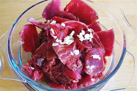 Cách Làm Salad Thịt Bò Ngon Mát Dễ Nghiền Fujifoods