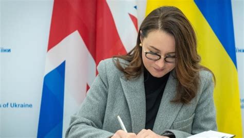 Мінекономіки підписало меморандум про співпрацю із Лондонською фондовою біржею Читайте на Ukr Net