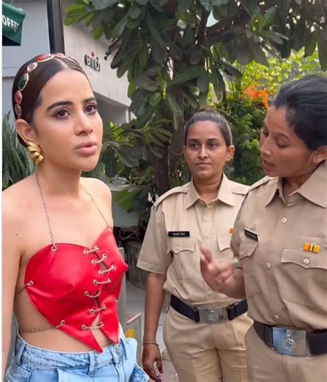 Watch Urfi Javed Arrested By Two Women Police And Taken In A Jeep