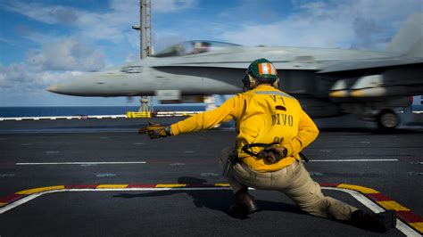 How To Reduce Aircraft Carrier Deck Noise Get Inspired By The Us